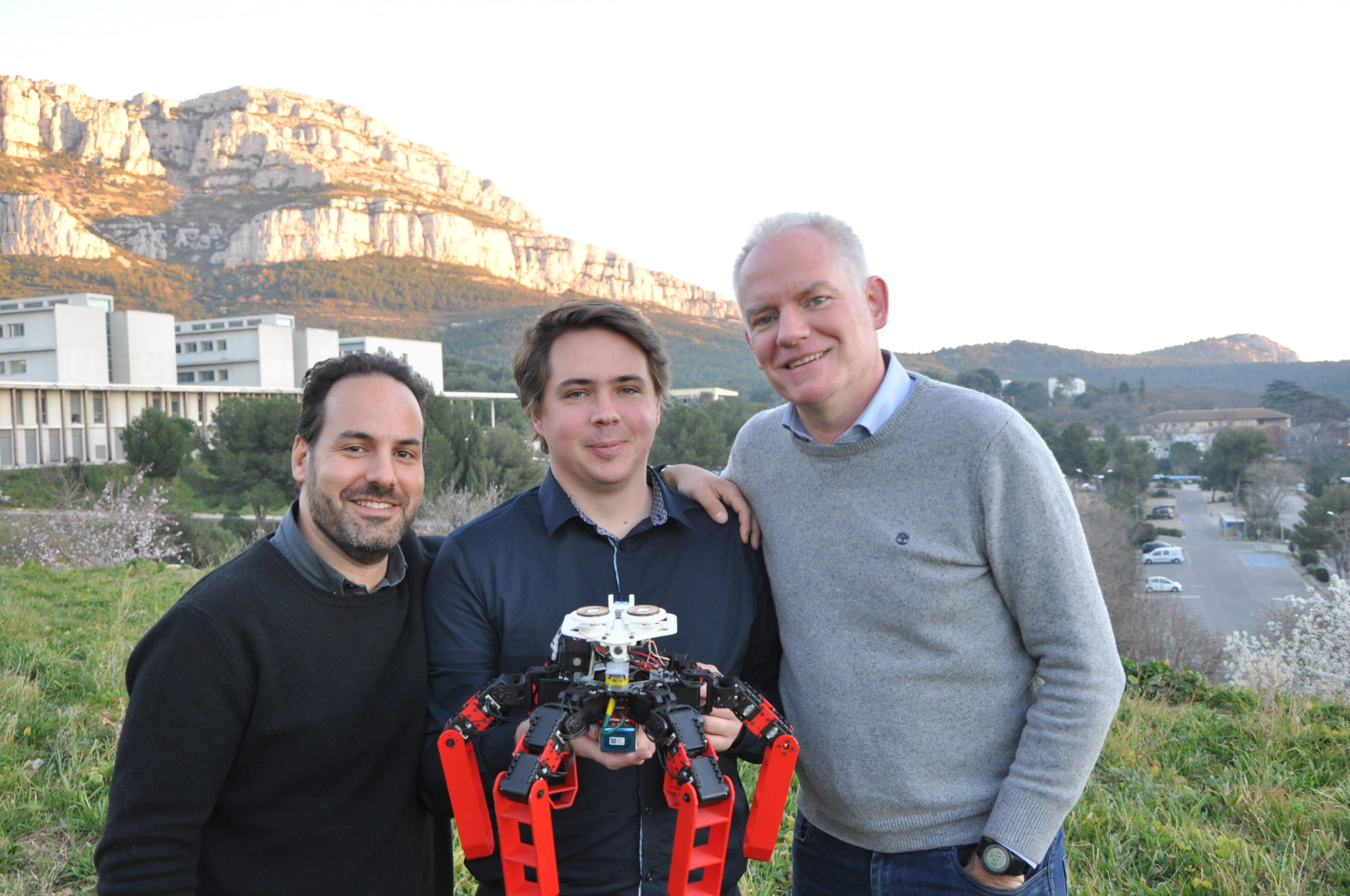 Le Robot Hexapode AntBot – Julien Serres Lab